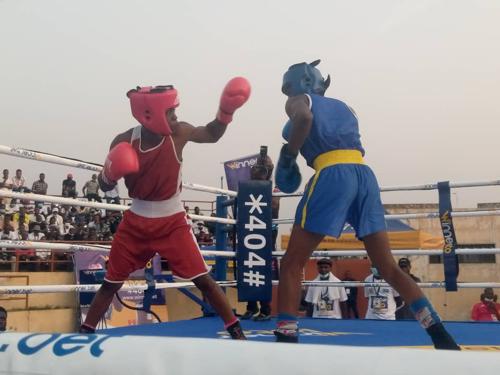 Pita Kabeji : L'Unique Boxeur Congolais en Course pour le Championnat ...