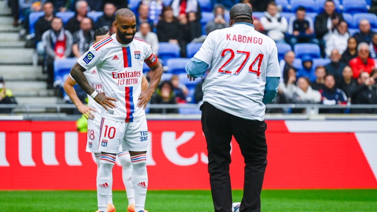Football: Eugène Kabongo Rejoint L'Olympique Lyonnais - Le Congo au ...